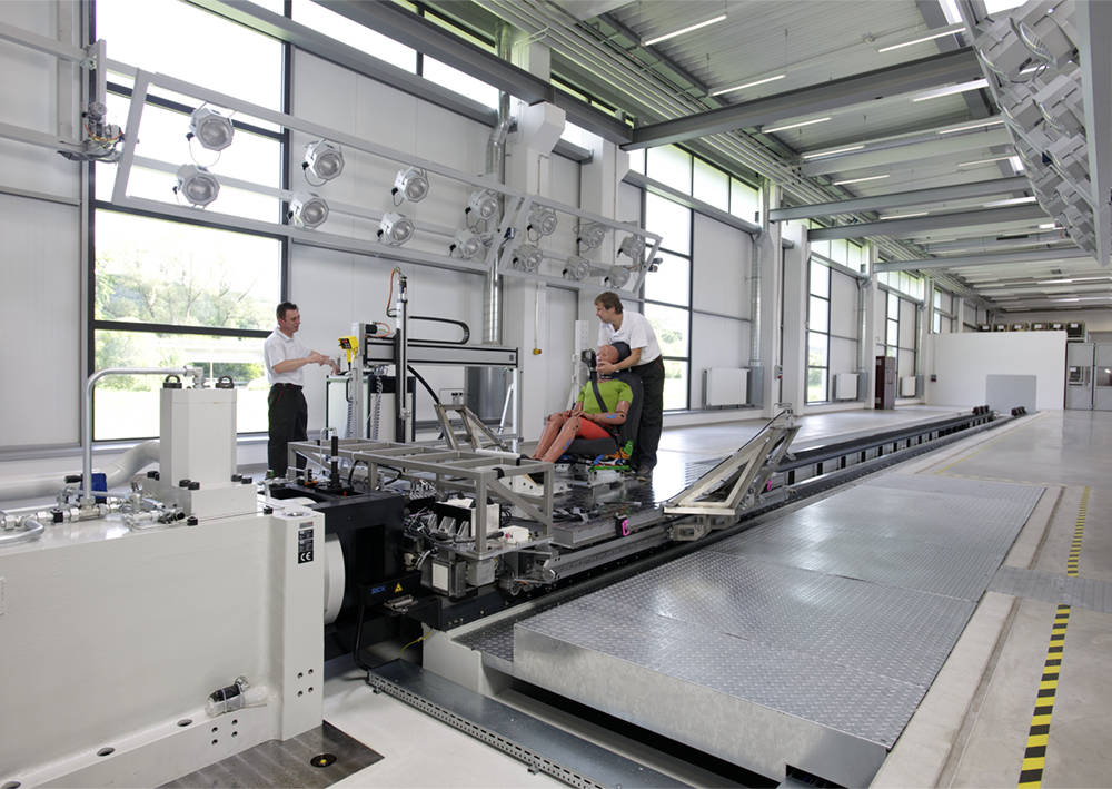 Crash Simulation Systems | Instron