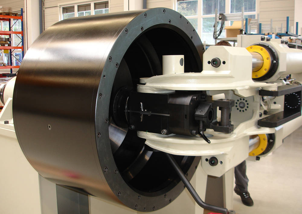 Biaxial Wheel Test System (ZWARP) | Instron
