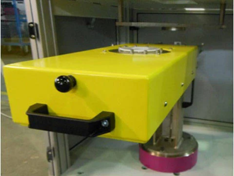 ISO 6603 – ASTM D3763: Quick impact at low temperature | Instron